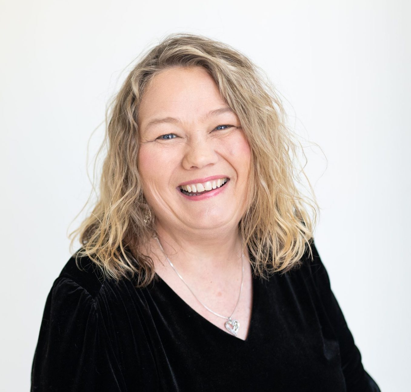 Stephanie Ramsey – Moxie Hair Lounge